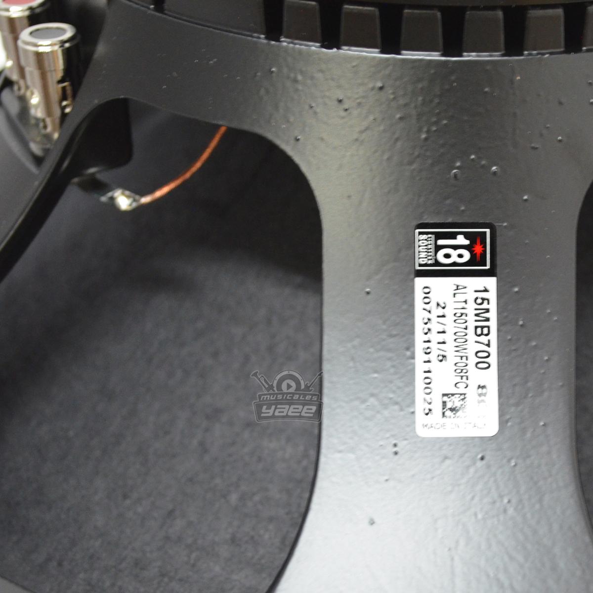 BOCINA EIGHTEEN SOUND 15" 15MB700/8